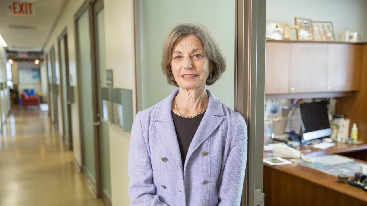 Dr. Robin S. Goland receives the Seymour Milstein Distinguished Service ...